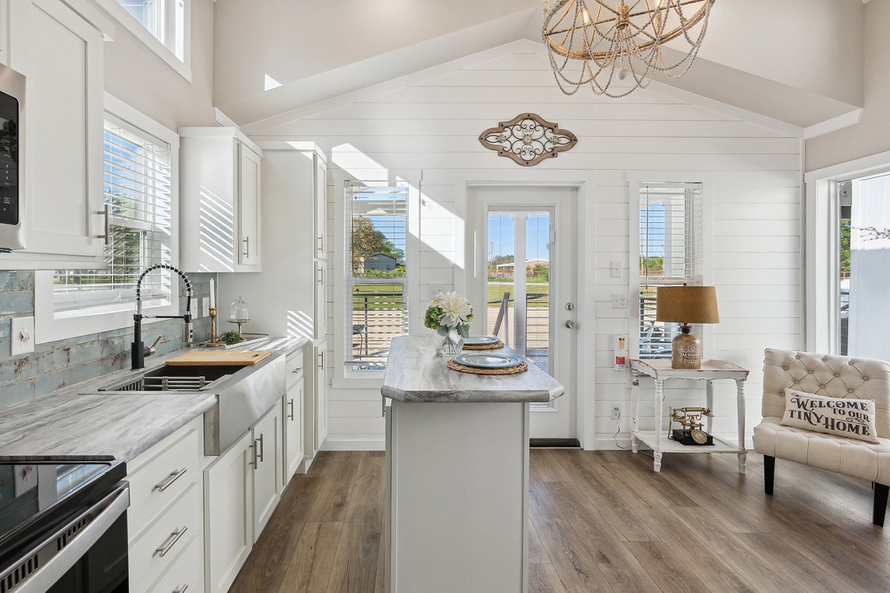 The Truth Behind the "Tiny Home" Craze and Why Park Models are Superior | Champion Homes